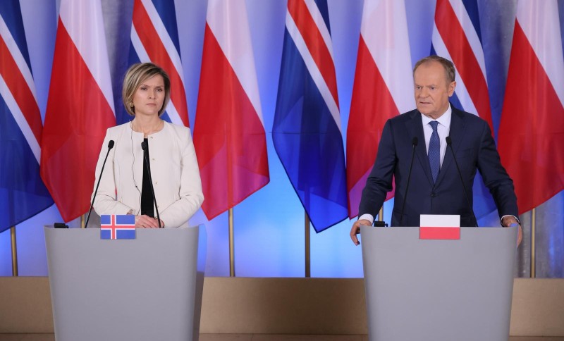 „Kilka minut temu dotarła do mnie wiadomość…” — Tusk zwraca się do ...